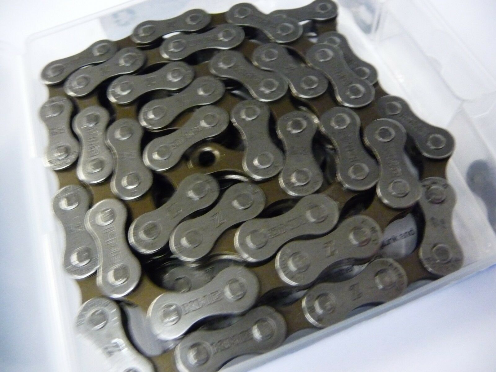 KMC Z7 Chain 1/2 x 3/32″ Geared Bicycle Bike Cycle 6 or 7 speed Gear ...