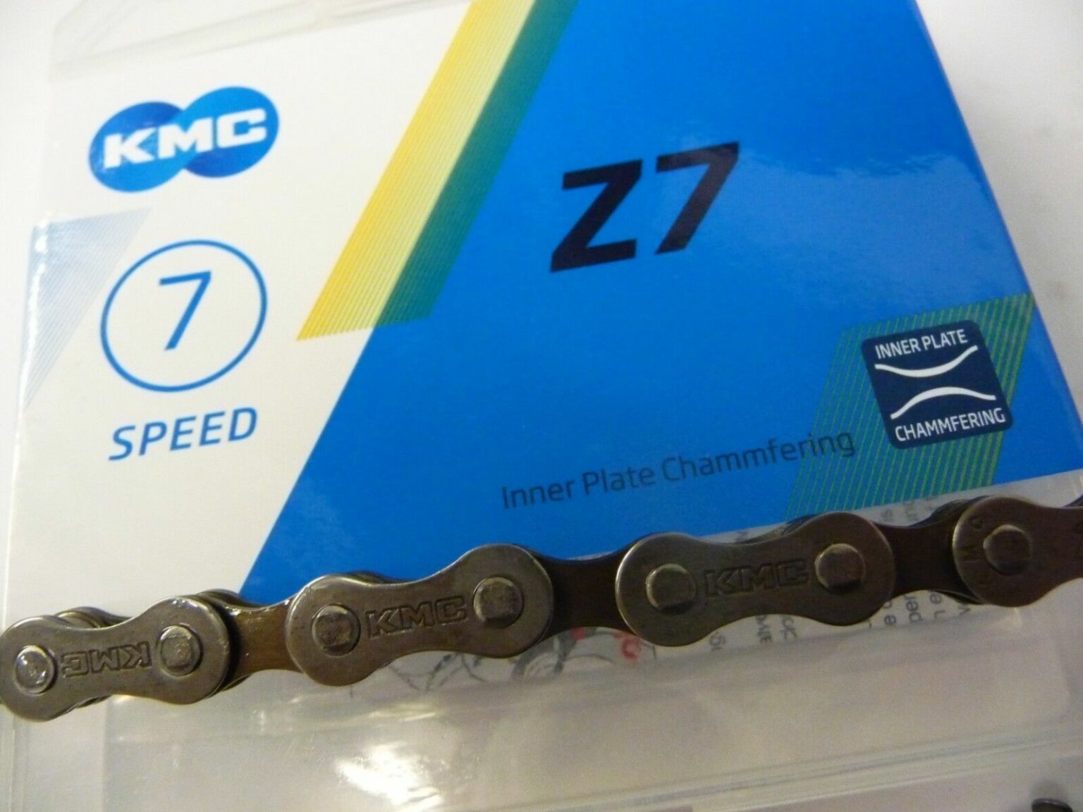 KMC Z7 Chain 1/2 x 3/32″ Geared Bicycle Bike Cycle 6 or 7 speed Gear ...
